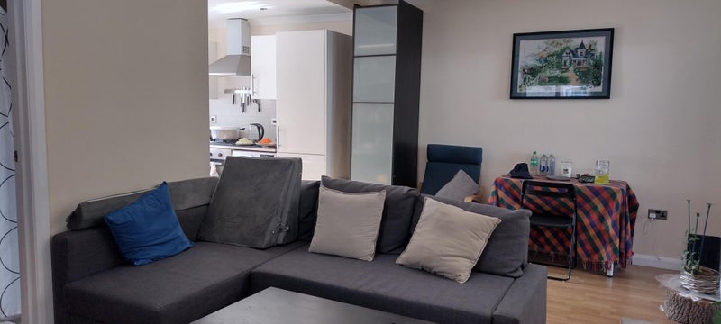 'Lovely room for lovely person - short let' Room to Rent from SpareRoom