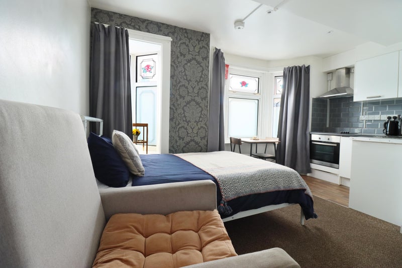 'Special Offer: Refurbished Studio Flat SE18' Room to Rent from SpareRoom