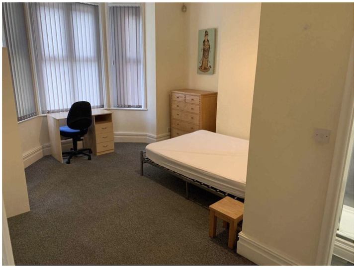 'Friendly Shared House - Large Ensuite' Room to Rent from SpareRoom