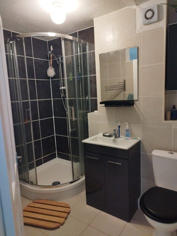 'Flatshare with storage space in Crystal Palace' Room to Rent from ...