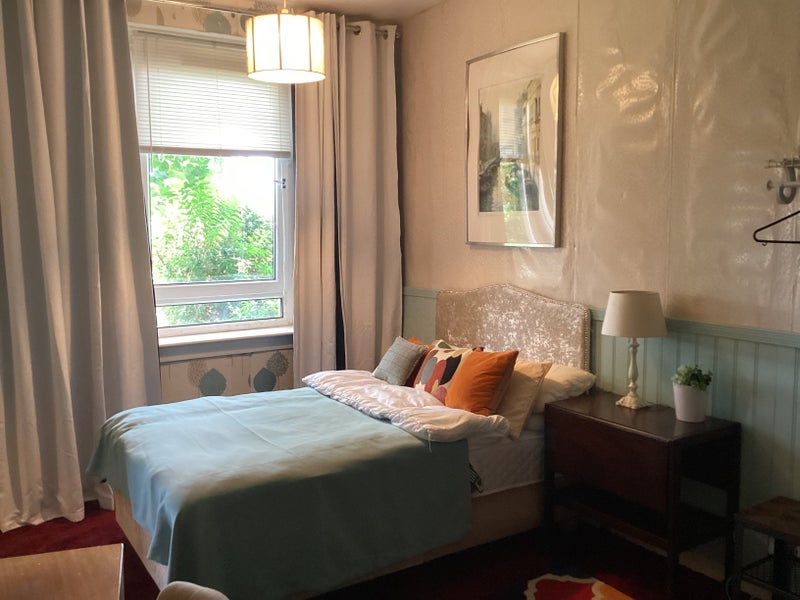 'Renovated Spacious Double next to 24/7 ASDA ' Room to Rent from SpareRoom