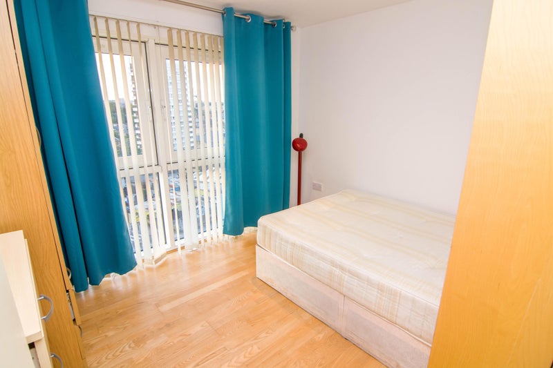 'Penthouse double room available - Limehouse' Room to Rent from SpareRoom