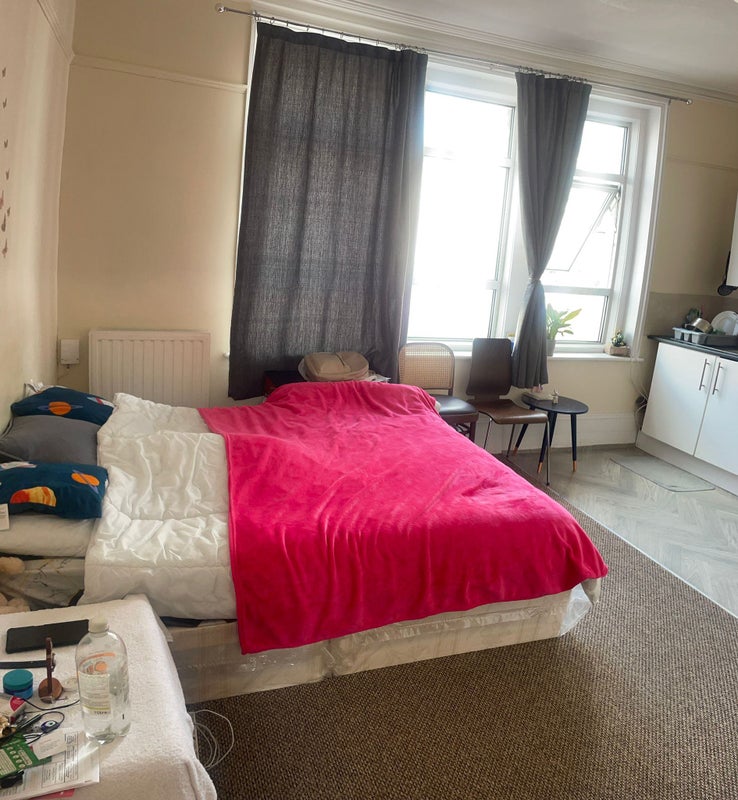 'Studio flat in tooting Available from 1st October' Room to Rent from ...