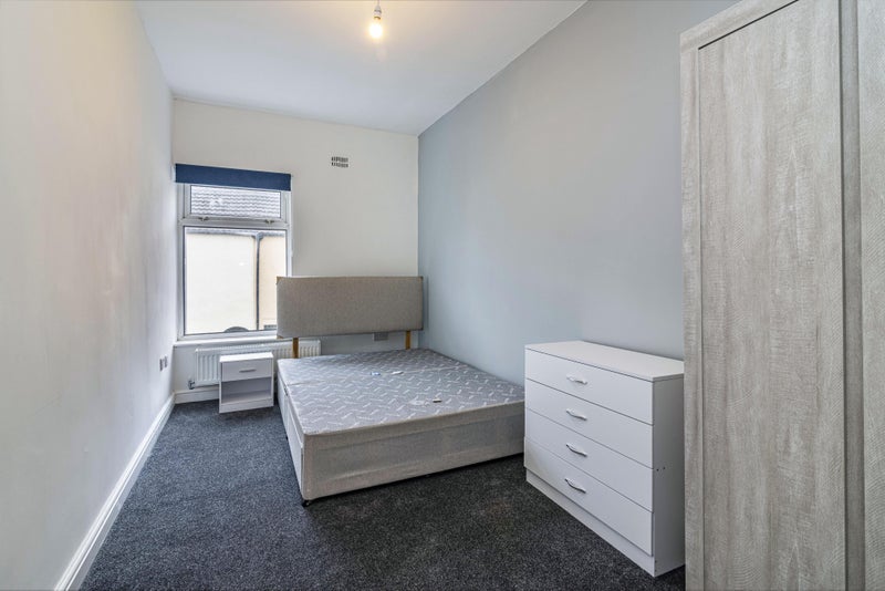 'Modern Hmo - 13 Newton Street *All Bills Included*' Room to Rent from ...