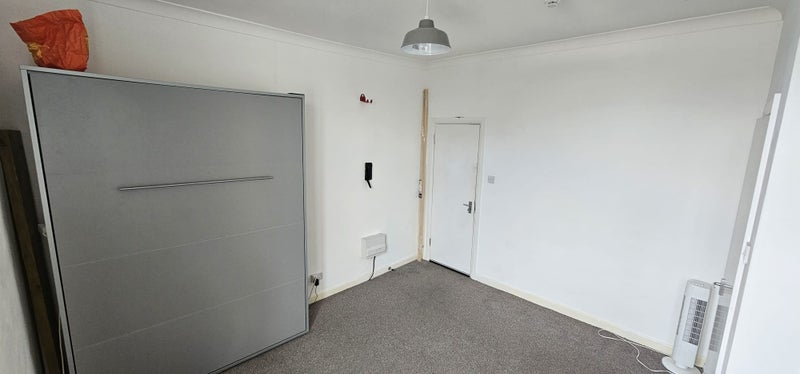 'Bognor Regis - Studio Flat ' Room to Rent from SpareRoom