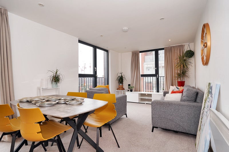 'Stunning 1 Bedroom Flat In Liverpool City Centre' Room to Rent from ...