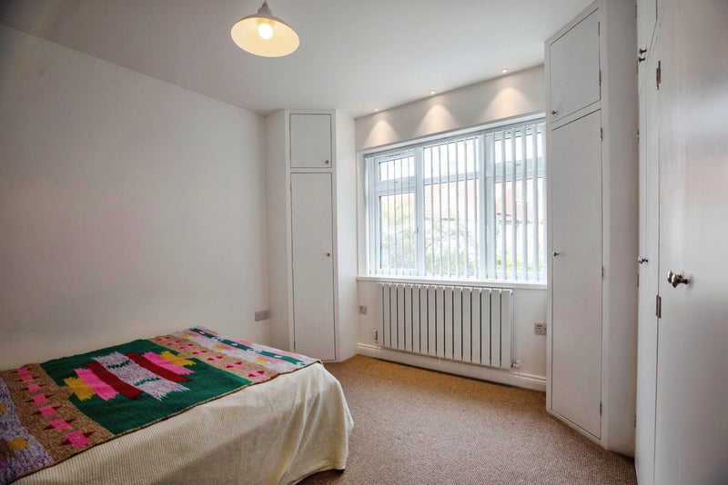 'SW17 brand new 2 bedroom maisonette ' Room to Rent from SpareRoom