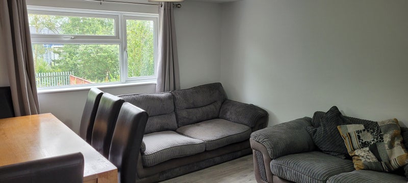 'Licenced HMO Close to Hednesford Train Station' Room to Rent from ...