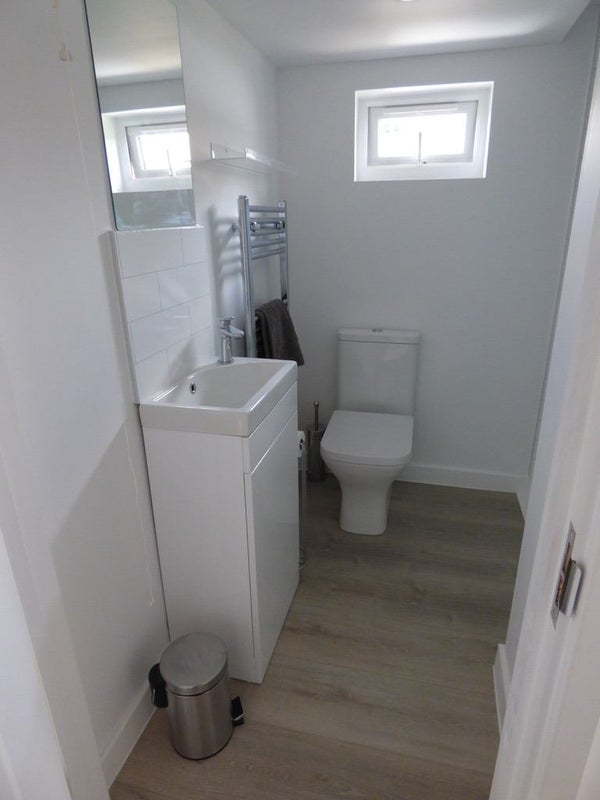 'Modern, beautiful, self contained tiny home' Room to Rent from SpareRoom