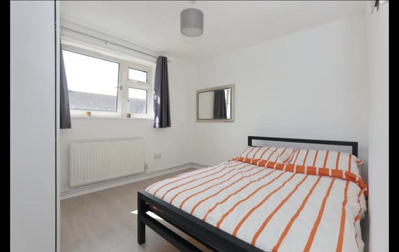 'Bright Double Room - inc. Bills ' Room to Rent from SpareRoom