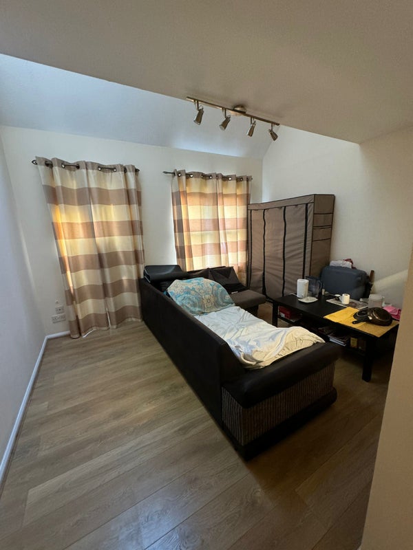 'Room number 2' Room to Rent from SpareRoom