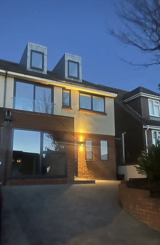 '2 x Double Rooms available Brighton Mid Jan' Room to Rent from SpareRoom