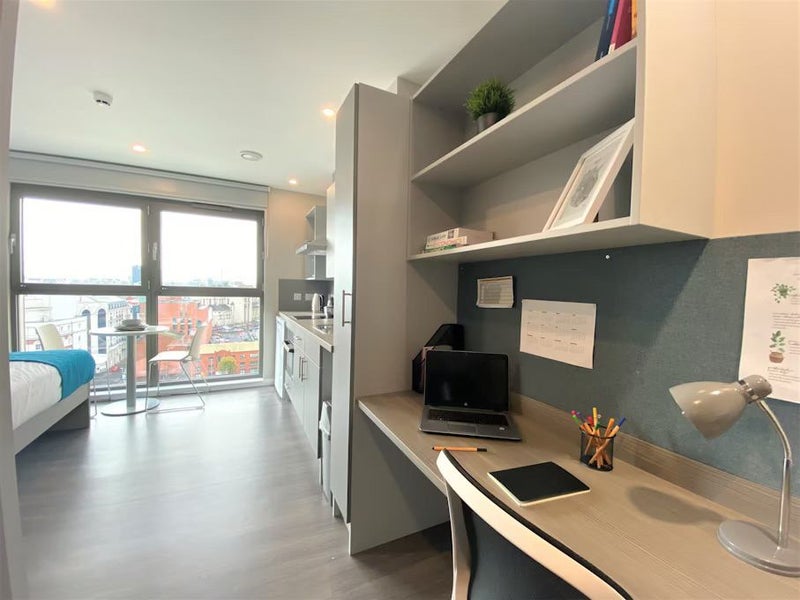 'Studio apartment - Student Roost Belfast' Room to Rent from SpareRoom