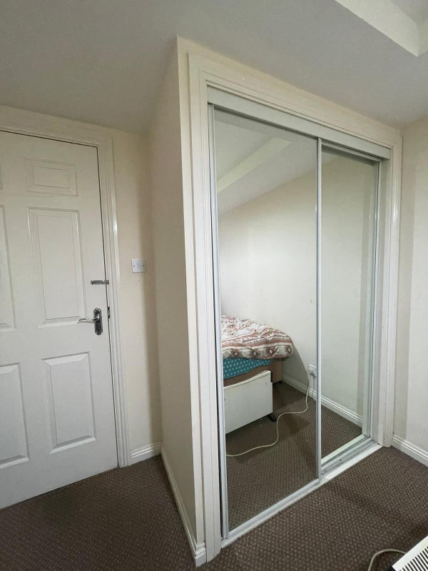 'Room available for short-term let in Jan' Room to Rent from SpareRoom