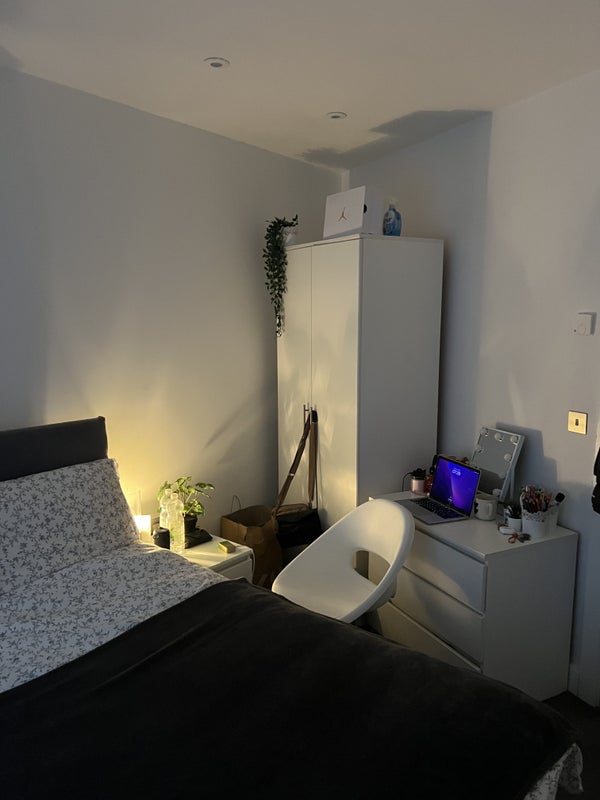 'Room for let from January ' Room to Rent from SpareRoom