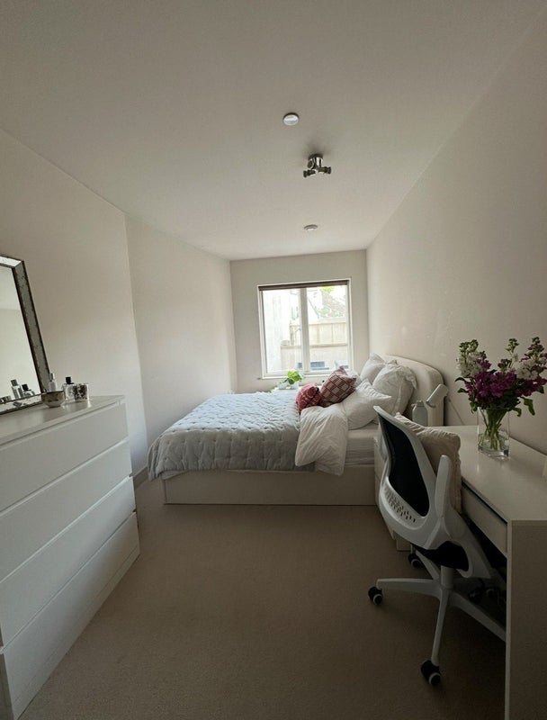 'En-suite Double Room in Clapham Junction' Room to Rent from SpareRoom