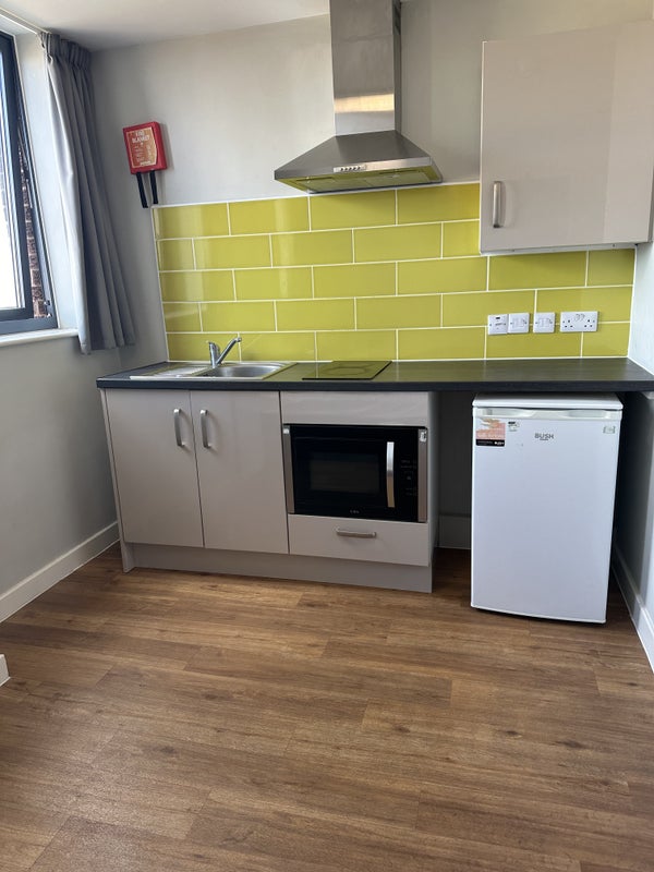 'Premium large double studio' Room to Rent from SpareRoom