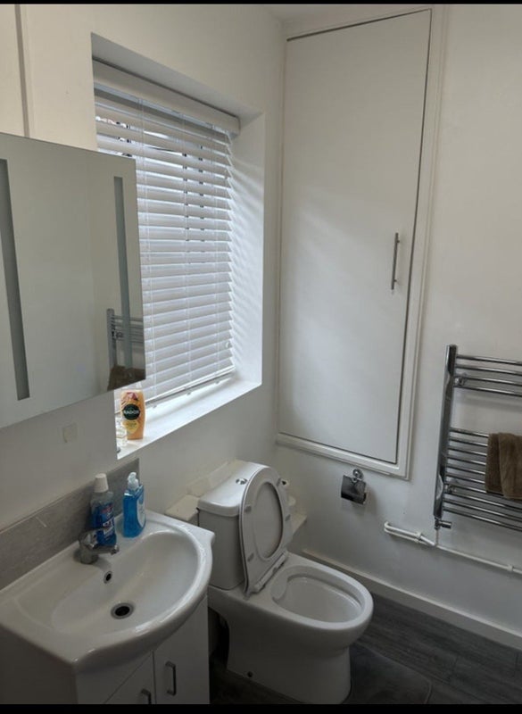 'Large single room' Room to Rent from SpareRoom