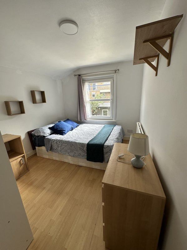 'Fantastic Room In Tottenham Hale!' Room to Rent from SpareRoom
