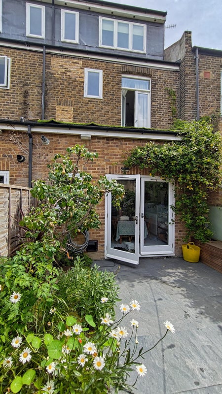 'Cozy room in Victorian Camberwell ' Room to Rent from SpareRoom