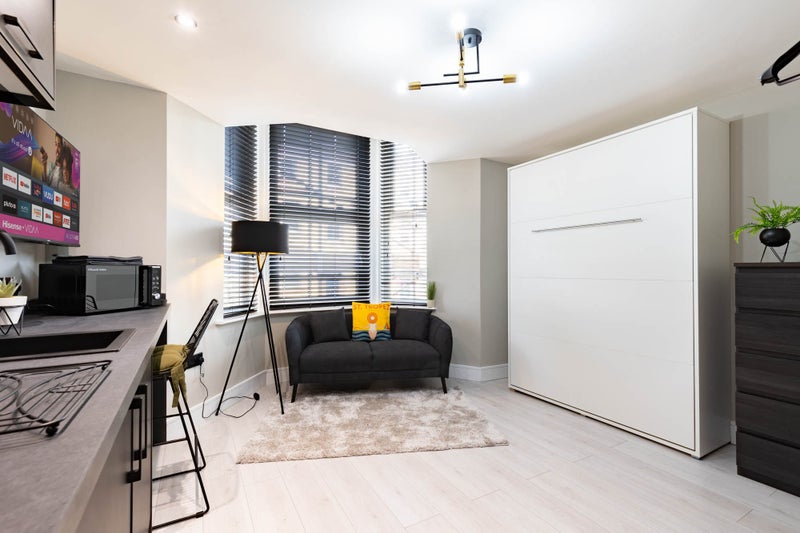 'Studio In Scarborough **Let Agreed**' Room to Rent from SpareRoom