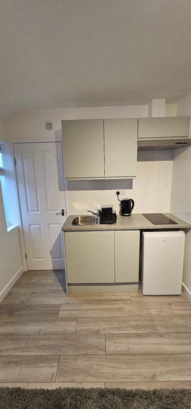 'Brand New Studio (All Bills Included)' Room to Rent from SpareRoom