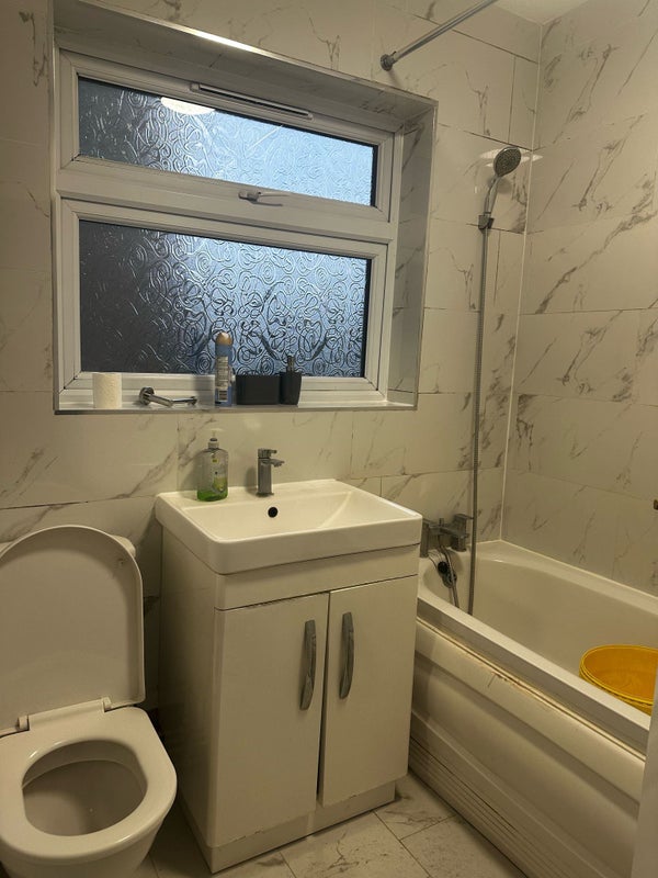 'Double Room To Let' Room to Rent from SpareRoom