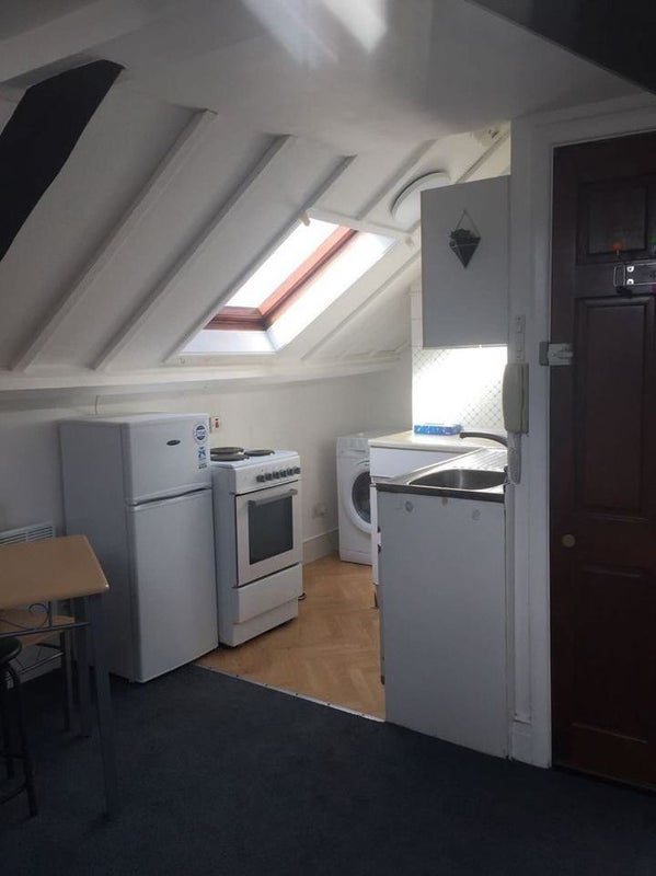 'Wood Green bright attic studio' Room to Rent from SpareRoom