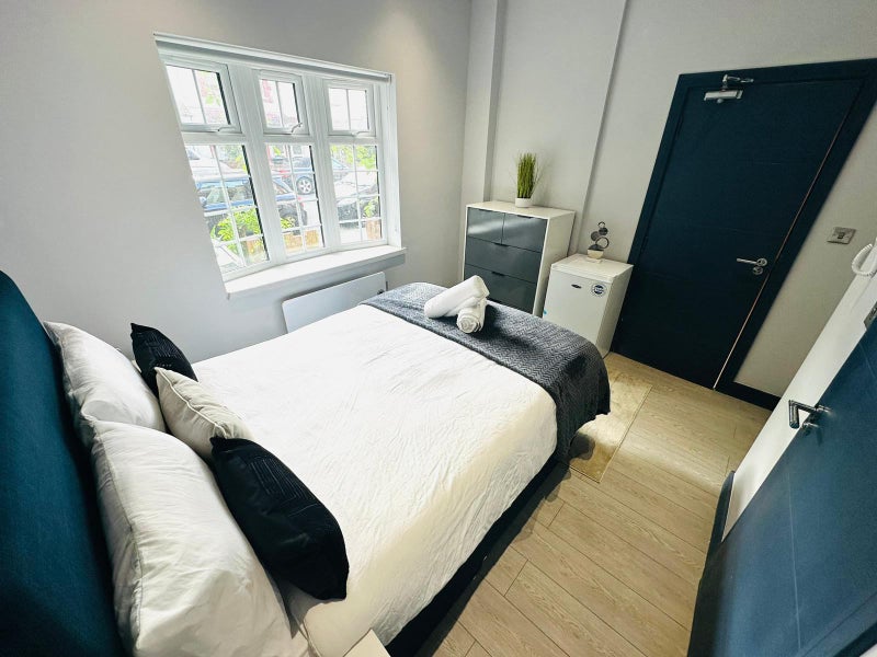 'Ensuite Available NOW - Enfield' Room to Rent from SpareRoom