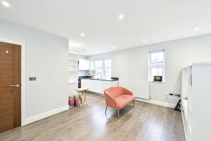 'Golders Green NW11 Studio Flat (Temple Fortune)' Room to Rent from ...