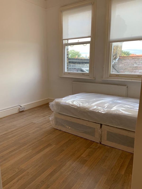 'Studio flat to rent in Croydon CR0' Room to Rent from SpareRoom