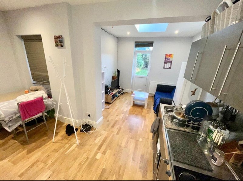 'Studio Flat' Room to Rent from SpareRoom