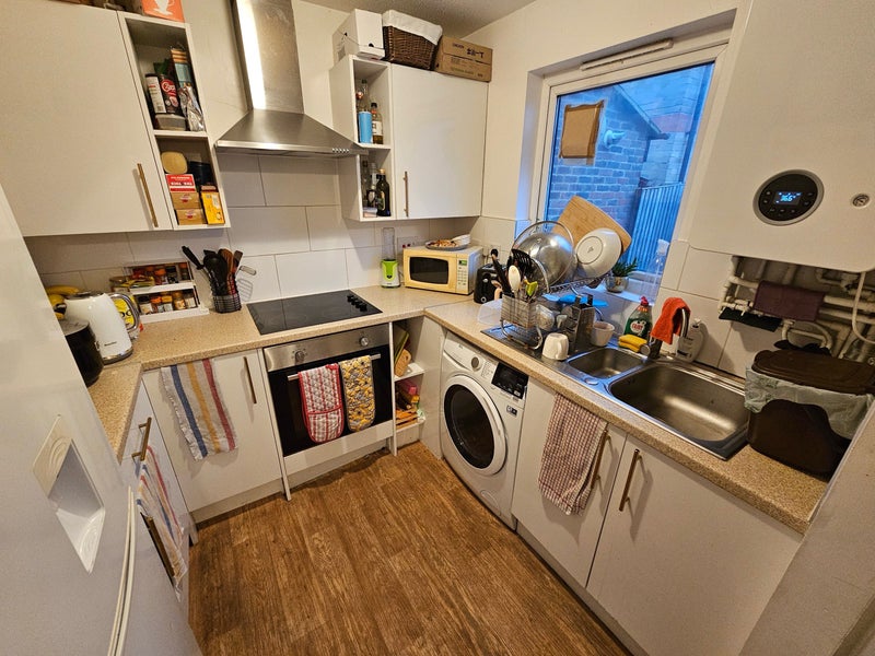 'Cozy Room in Canada Water – 5 Min to tube' Room to Rent from SpareRoom