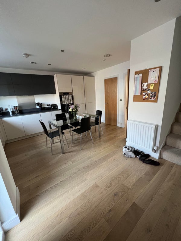 'GIANT room & house for just £840' Room to Rent from SpareRoom