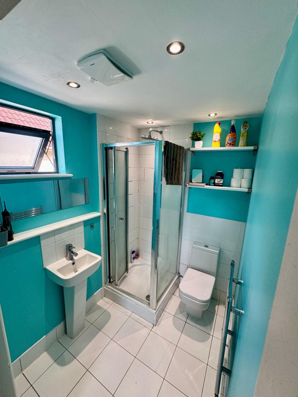 'Double en-suite room in BS7' Room to Rent from SpareRoom