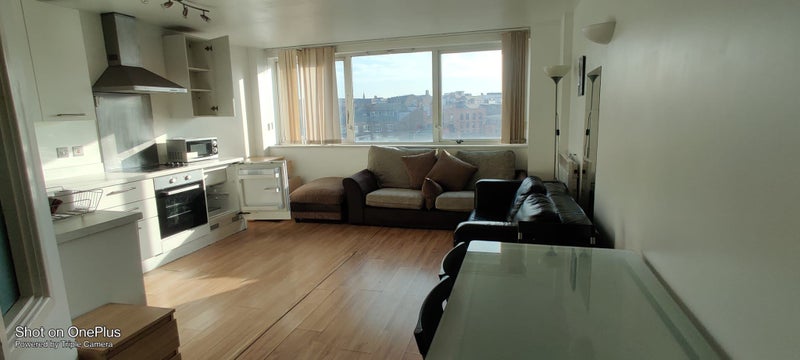 'Spacious studio apartment' Room to Rent from SpareRoom