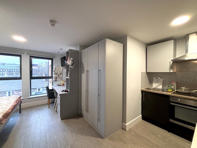 'IQ Grove' Room to Rent from SpareRoom