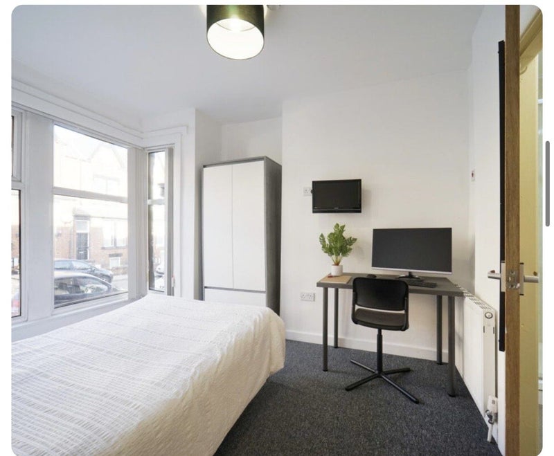 'Looking for a 6th housemate' Room to Rent from SpareRoom