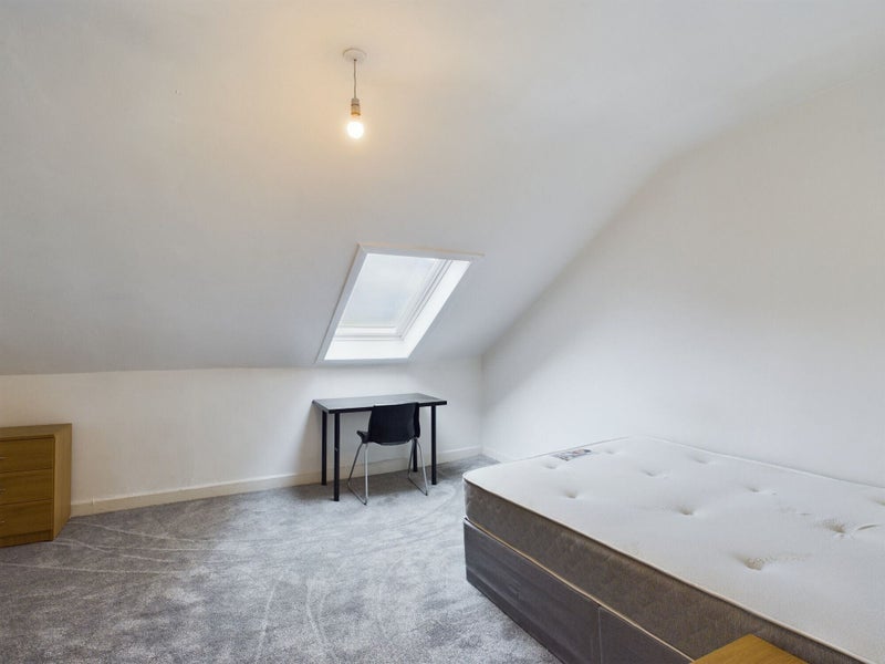 'HMO Room for Rent' Room to Rent from SpareRoom