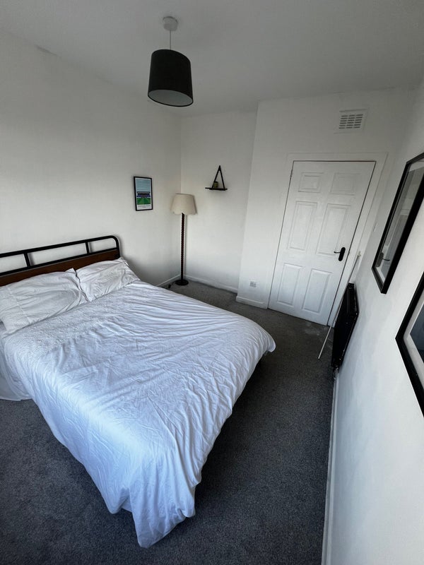 'Double bedroom - Carntyne/East End. ' Room to Rent from SpareRoom