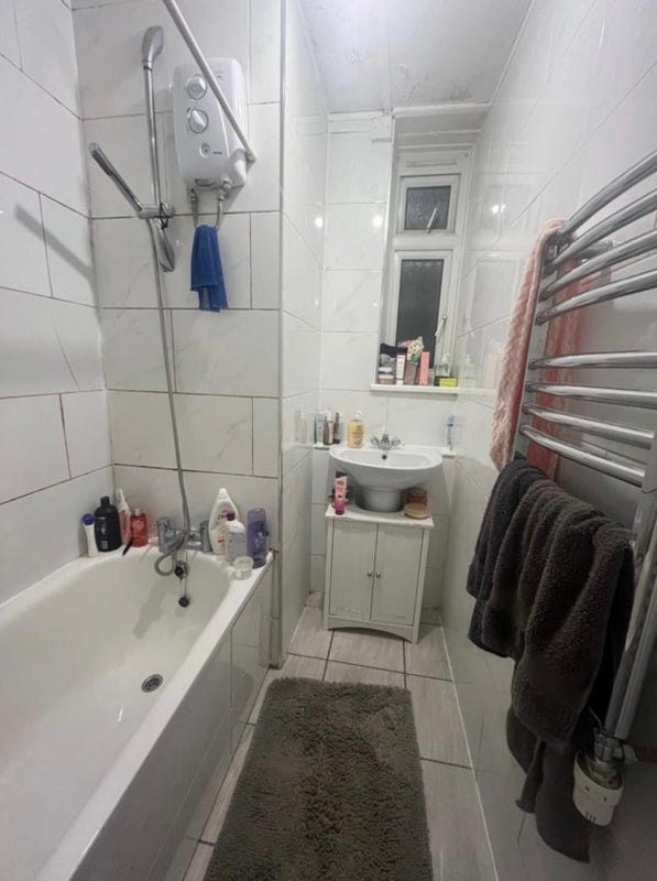 'Double room in Waterloo' Room to Rent from SpareRoom