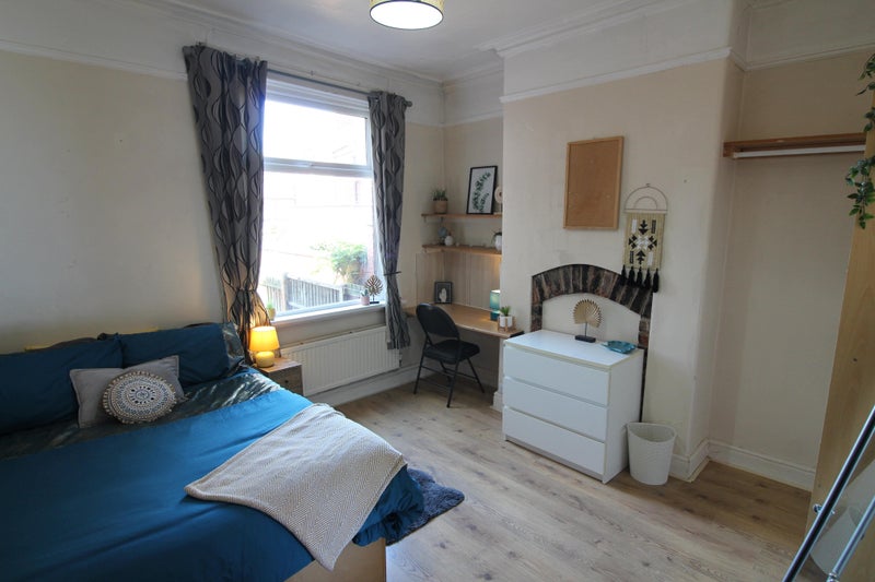 'Chester - Spacious Double Room For October 🔑' Room to Rent from SpareRoom