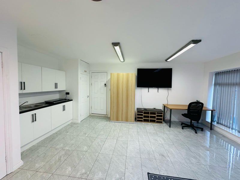 ' Studio Flat – 79 Hainault Road, Chigwell, IG7' Room to Rent from SpareRoom