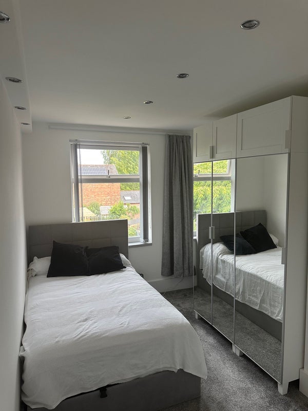 'Modern room in Mapperley' Room to Rent from SpareRoom