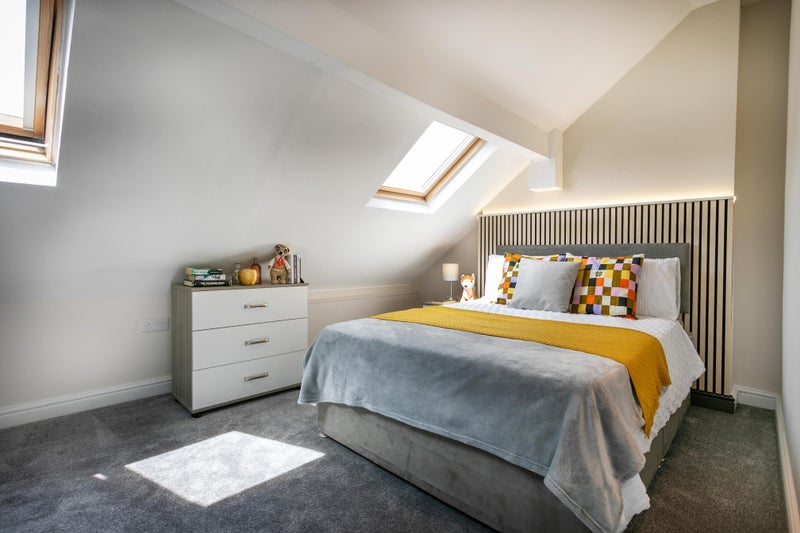 'Superb Double room - close to tram and ASDA' Room to Rent from SpareRoom