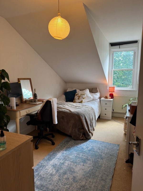 'Bright double room in friendly Brixton flat ' Room to Rent from SpareRoom