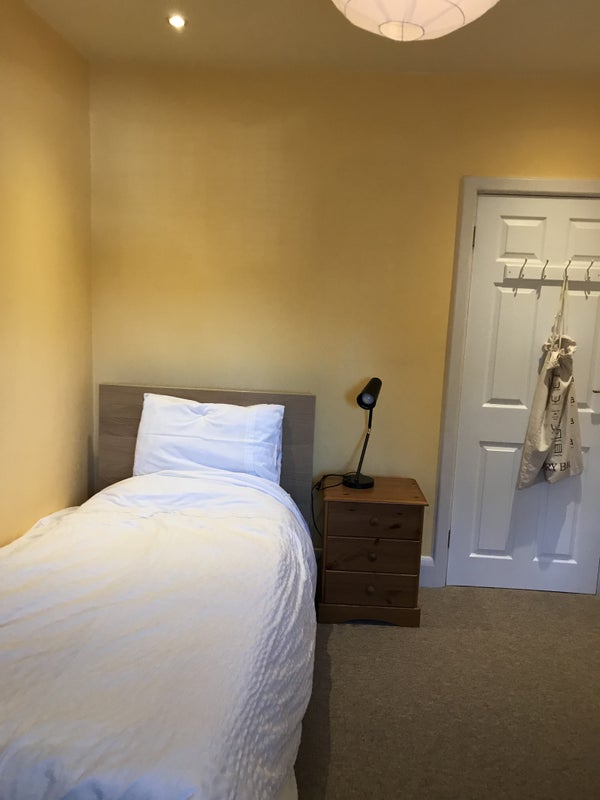 'Single room in private home' Room to Rent from SpareRoom