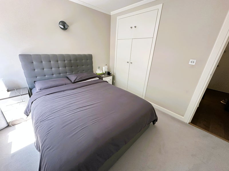 'Modern 1-Bedroom Flat in Holborn (Chancery Lane) ' Room to Rent from ...