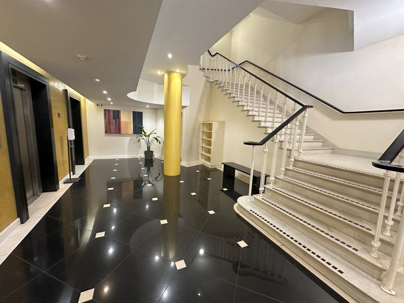 'Modern 1-Bedroom Flat in Holborn (Chancery Lane) ' Room to Rent from ...