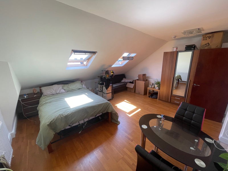 'Studio apartment in Clapham junction ☀️' Room to Rent from SpareRoom